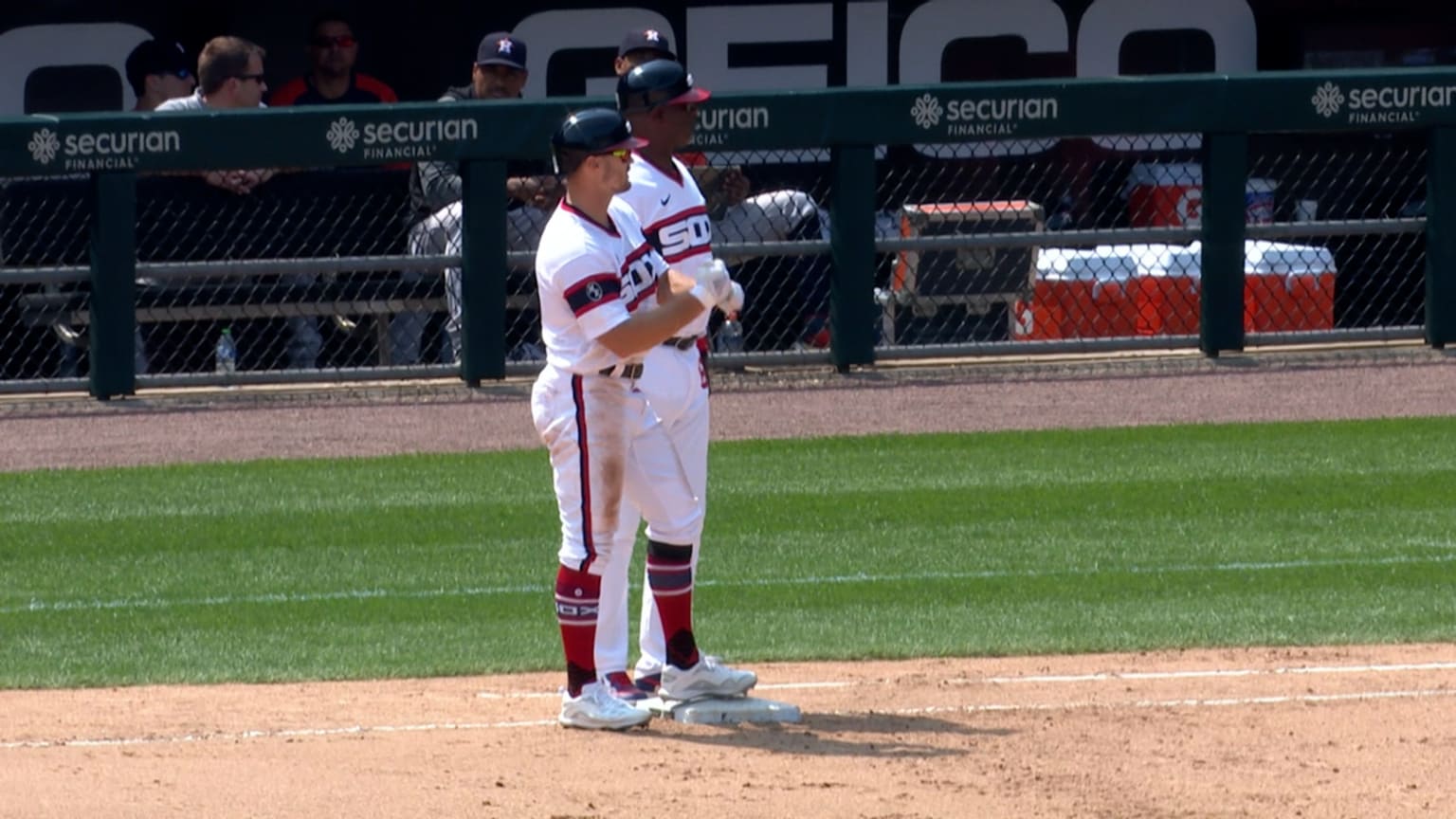 Adam Engel hits an RBI single back up the middle | 07/18/2021 | Chicago ...