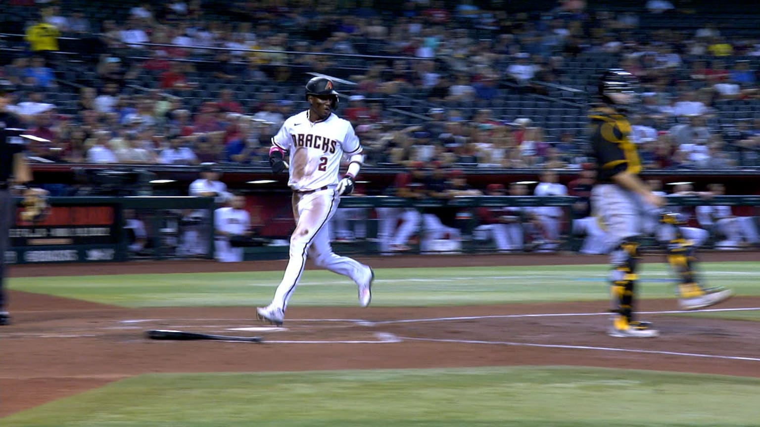 Perdomo crosses the dish after Thomas grounds into DP | 08/08/2022 ...