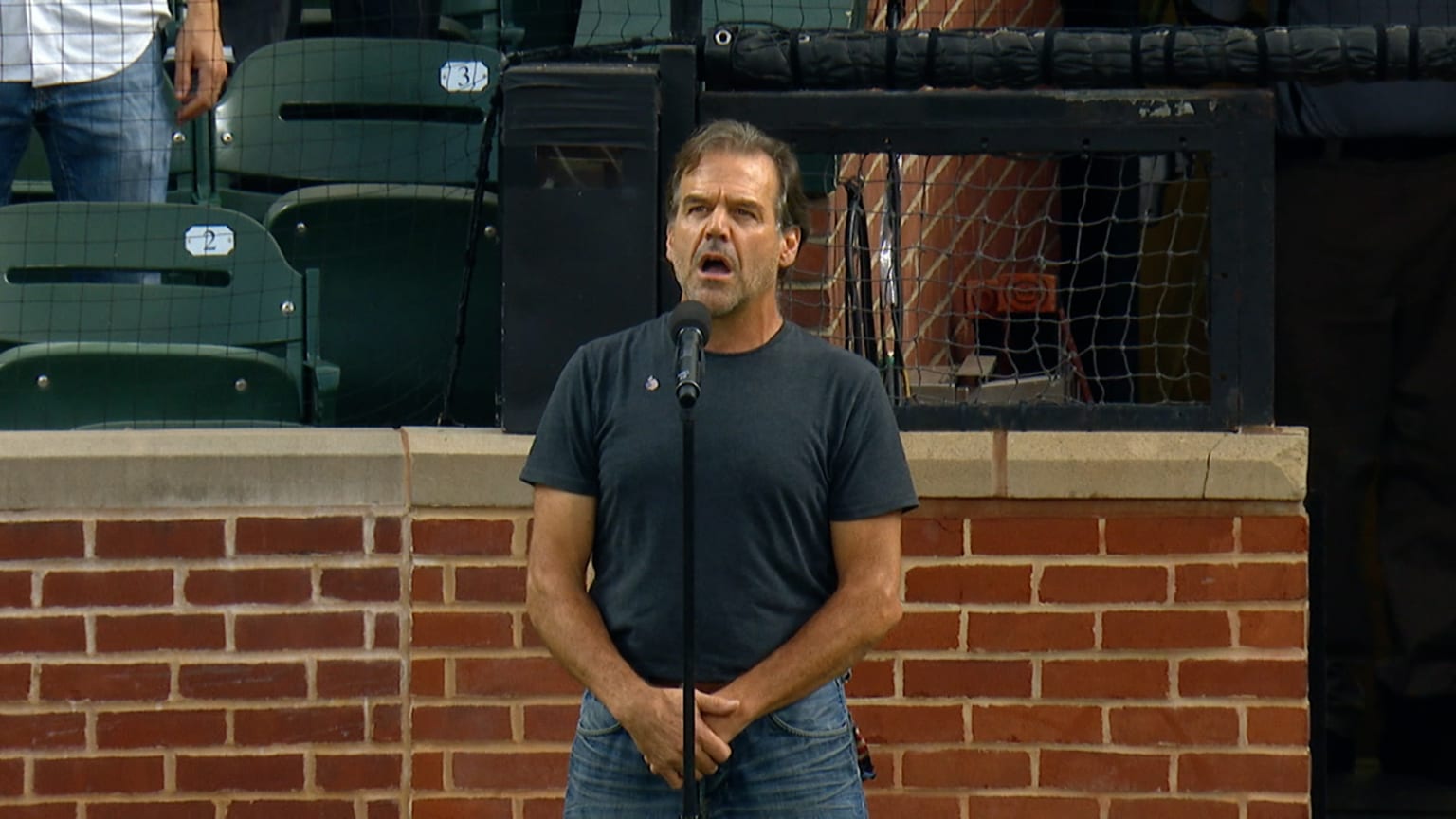 Richard Troxell sings the national anthem | 09/14/2021 | Baltimore Orioles