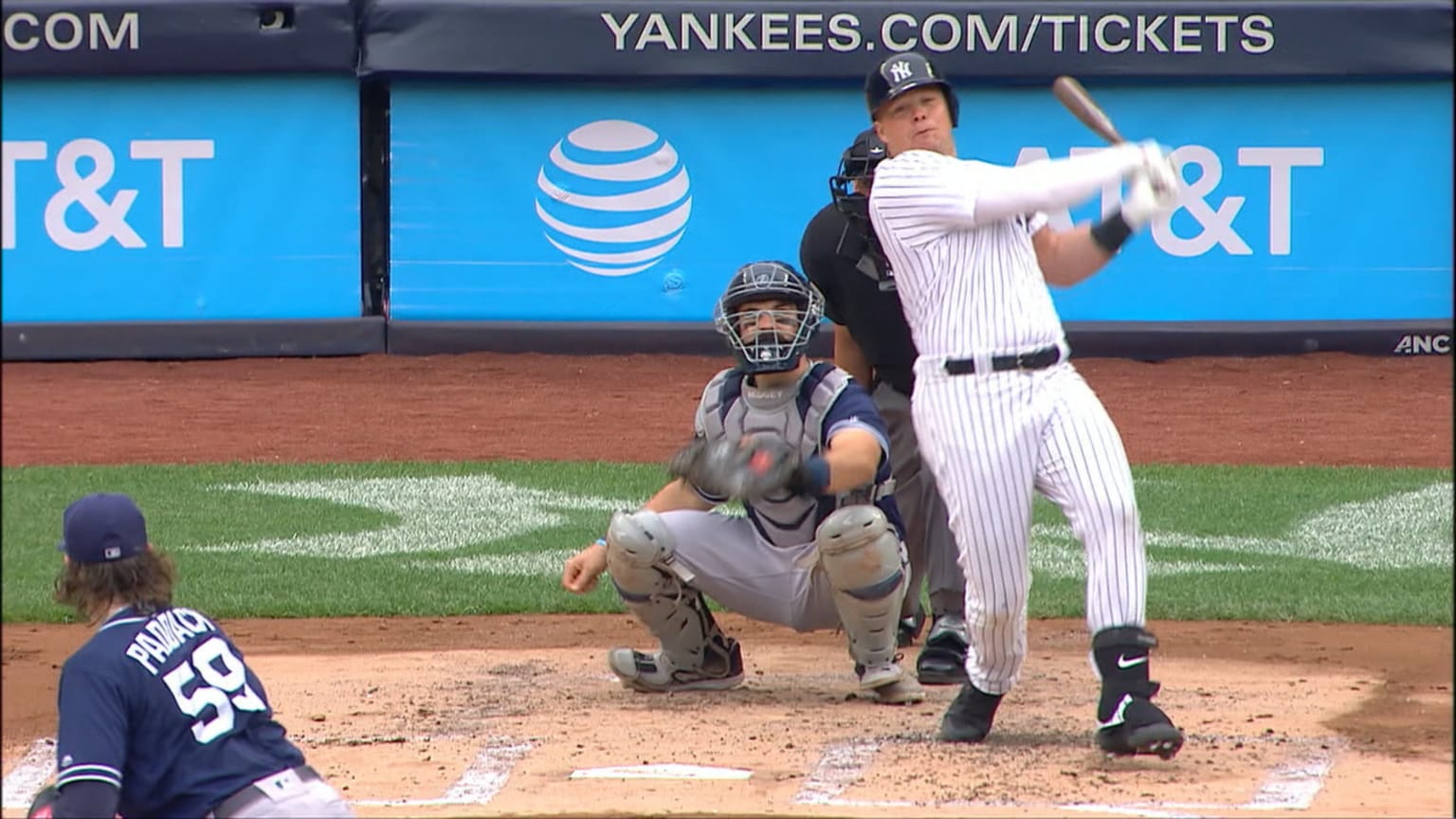 Voit's back-to-back homer | 05/29/2019 | New York Yankees