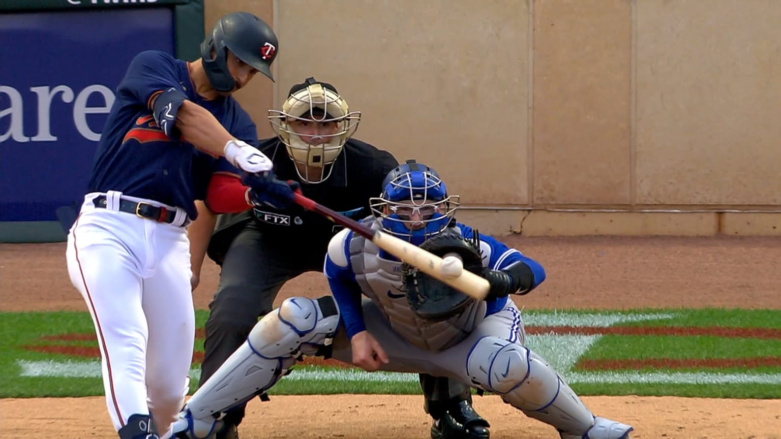 Mark Contreras smacks homer to give Twins 1-0 lead | 08/05/2022 | MLB.com
