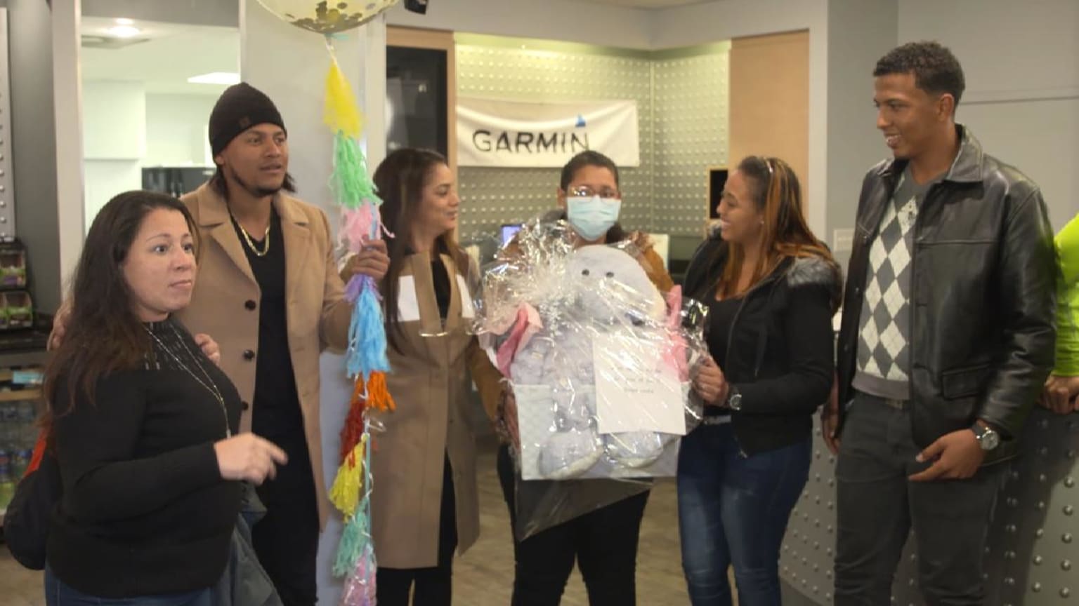 Camille begins her treatment with Carlos' help | 12/19/2017 | MLB.com