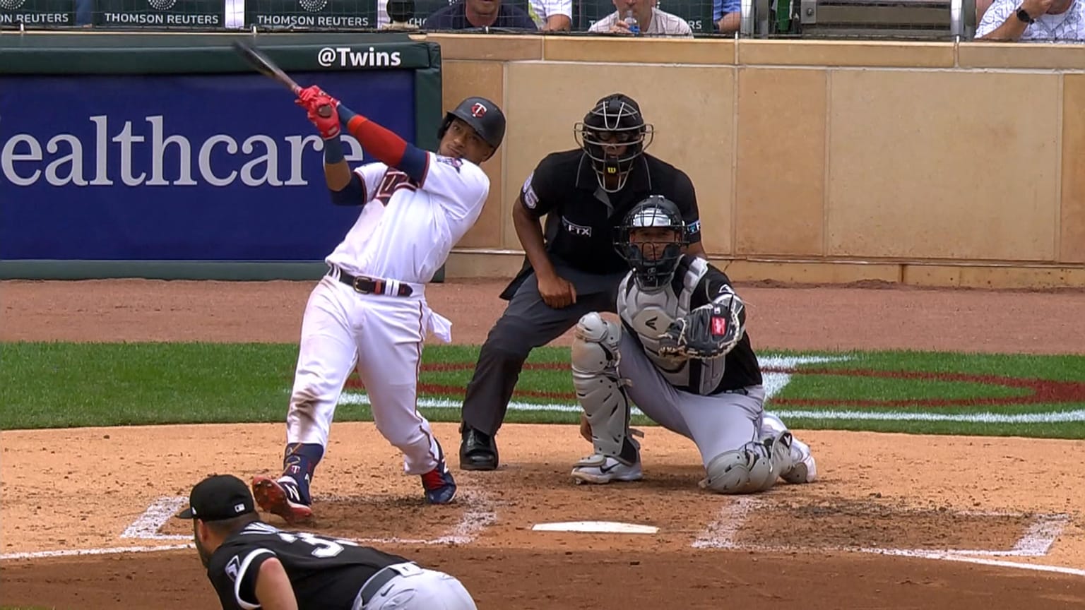 Jorge Polanco hits a three-run homer to right cnter | 07/16/2022 | MLB.com