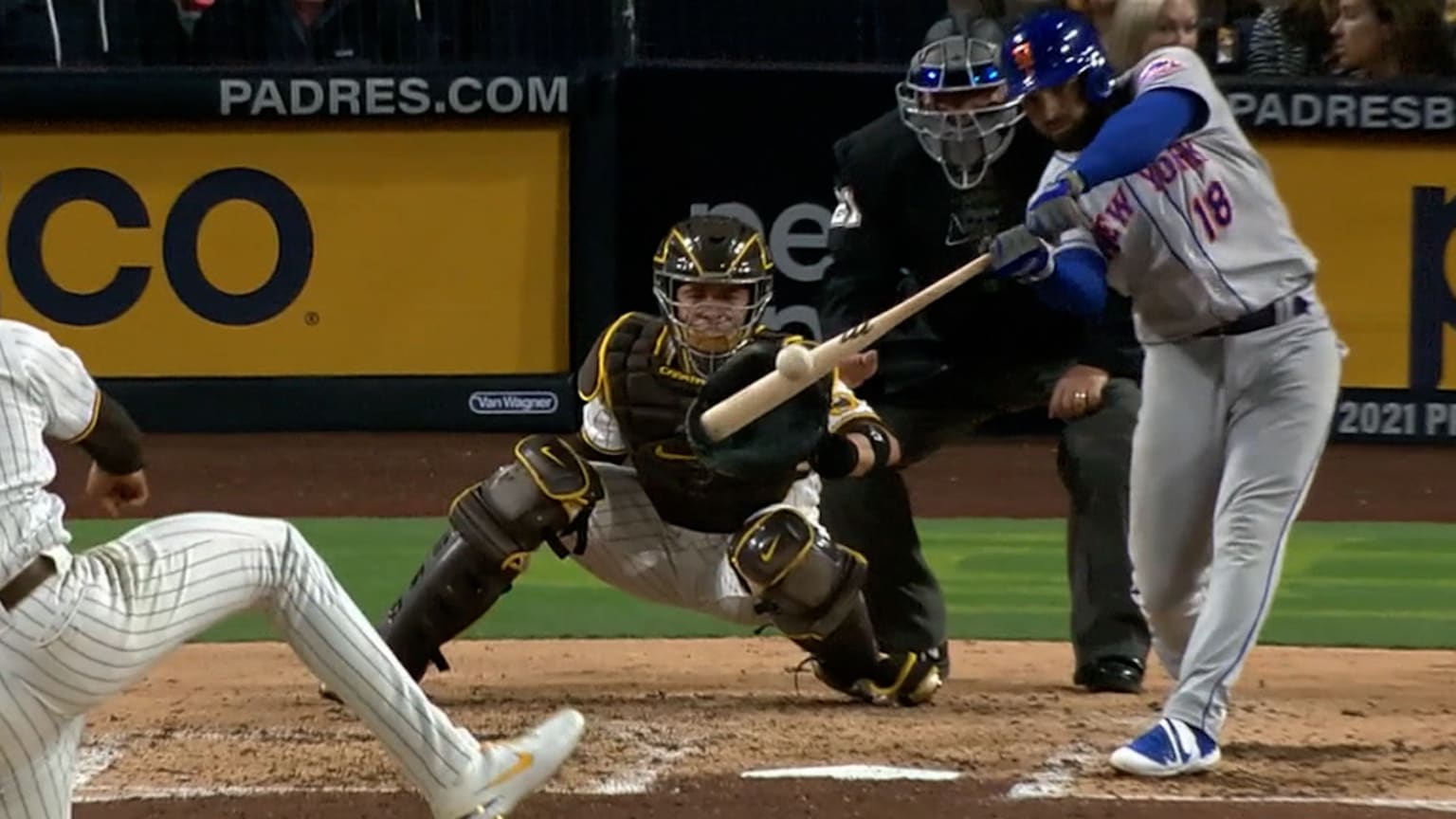 José Peraza lifts his third home run of the season | 06/05/2021 | New ...