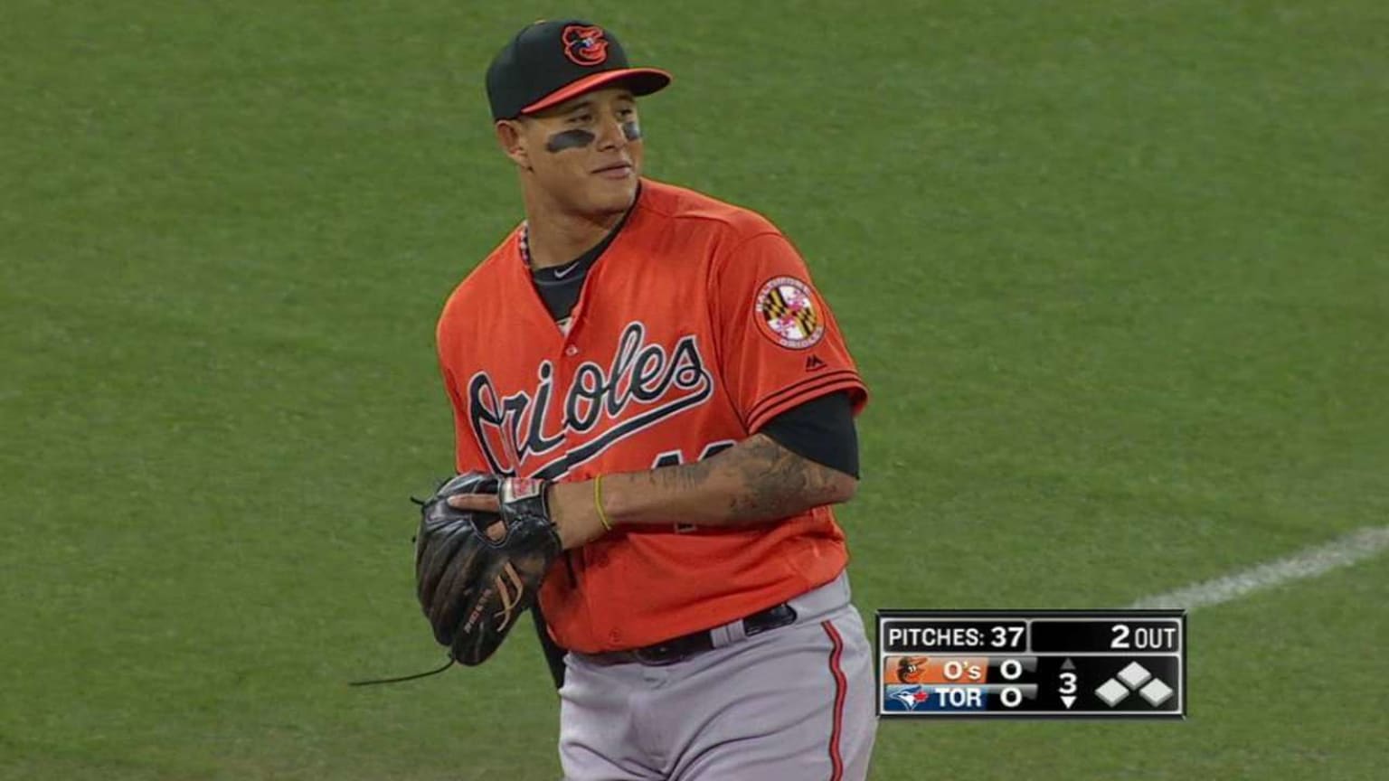 BAL@TOR: Machado uses quick reflexes to catch liner | 04/15/2017 ...