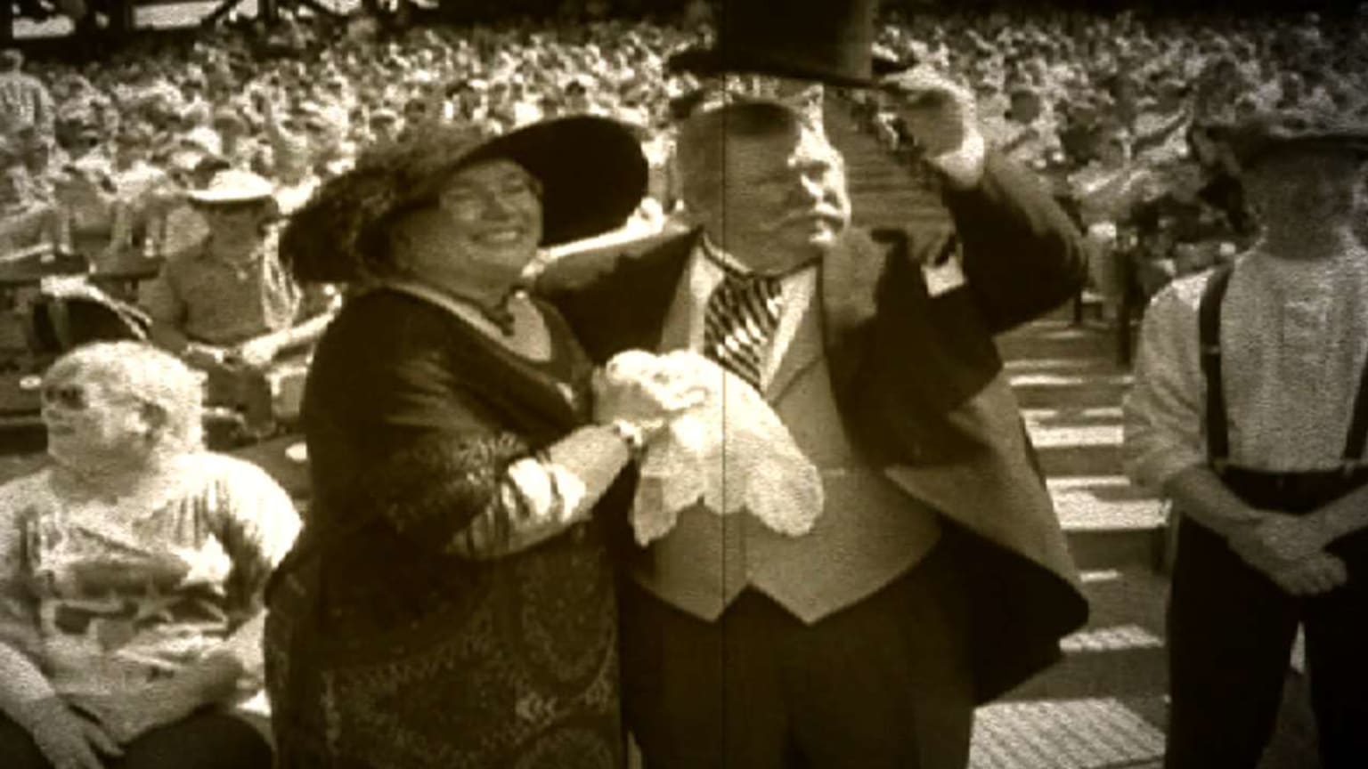 President Taft tosses out the ceremonial first pitch | 06/29/2013 | MLB.com