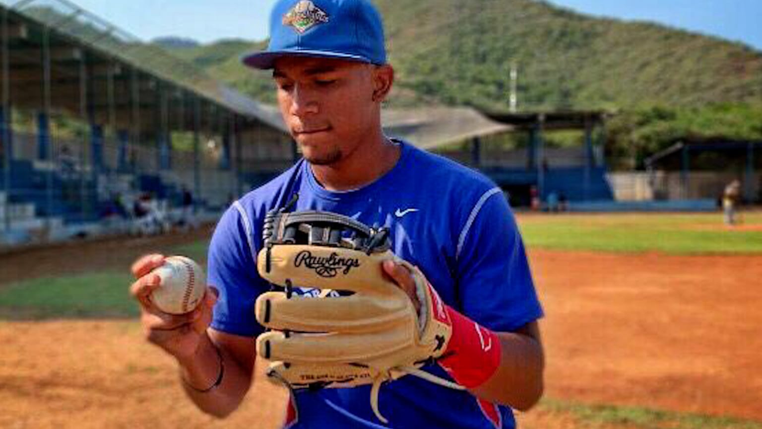 Top Prospects: Maximo Acosta, SS, Rangers | 02/25/2021 | Texas Rangers