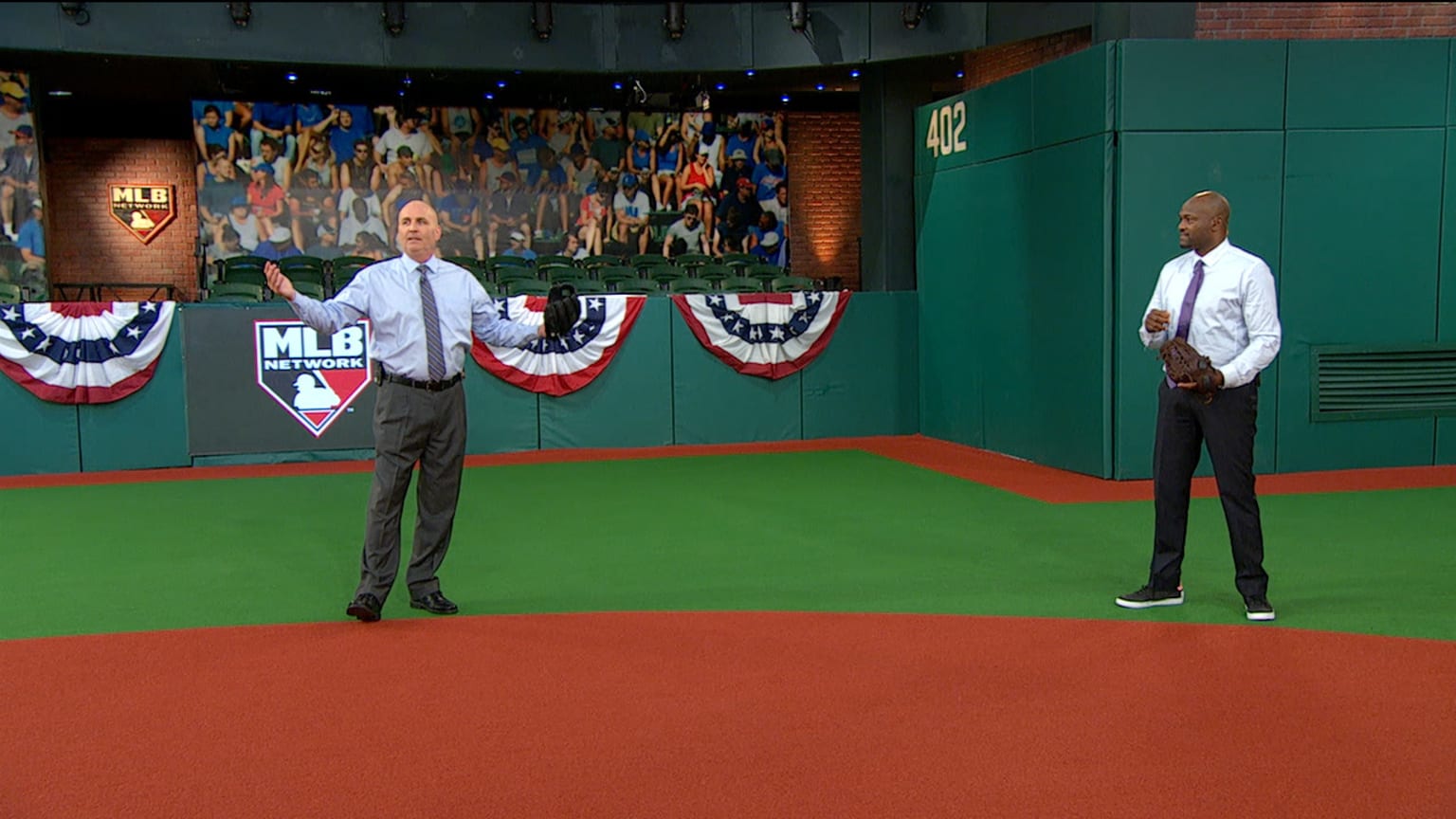 MLB Tonight demo on player communication without fans | 07/15/2020 ...