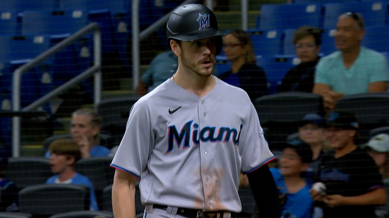 Anderson scores on throwing error in the 9th | 05/25/2022 | MLB.com