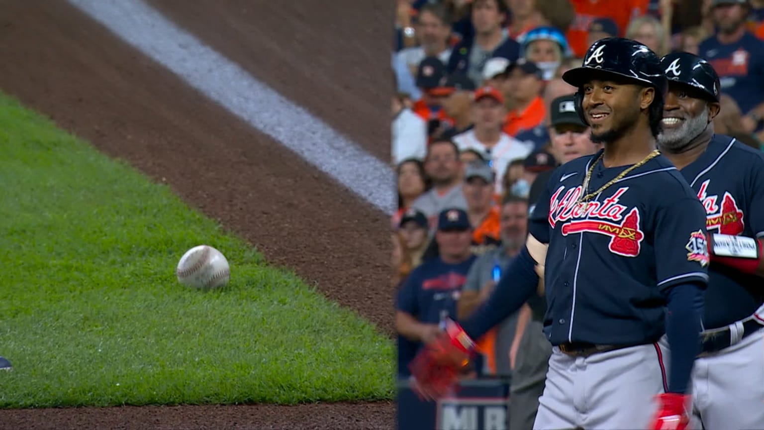 Ozzie Albies hits an infield single down the line | 10/27/2021 ...