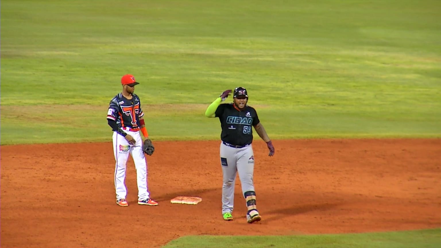 Edwin Espinal empuja 3 en la victoria de los Gigantes | 13/11/2021 ...