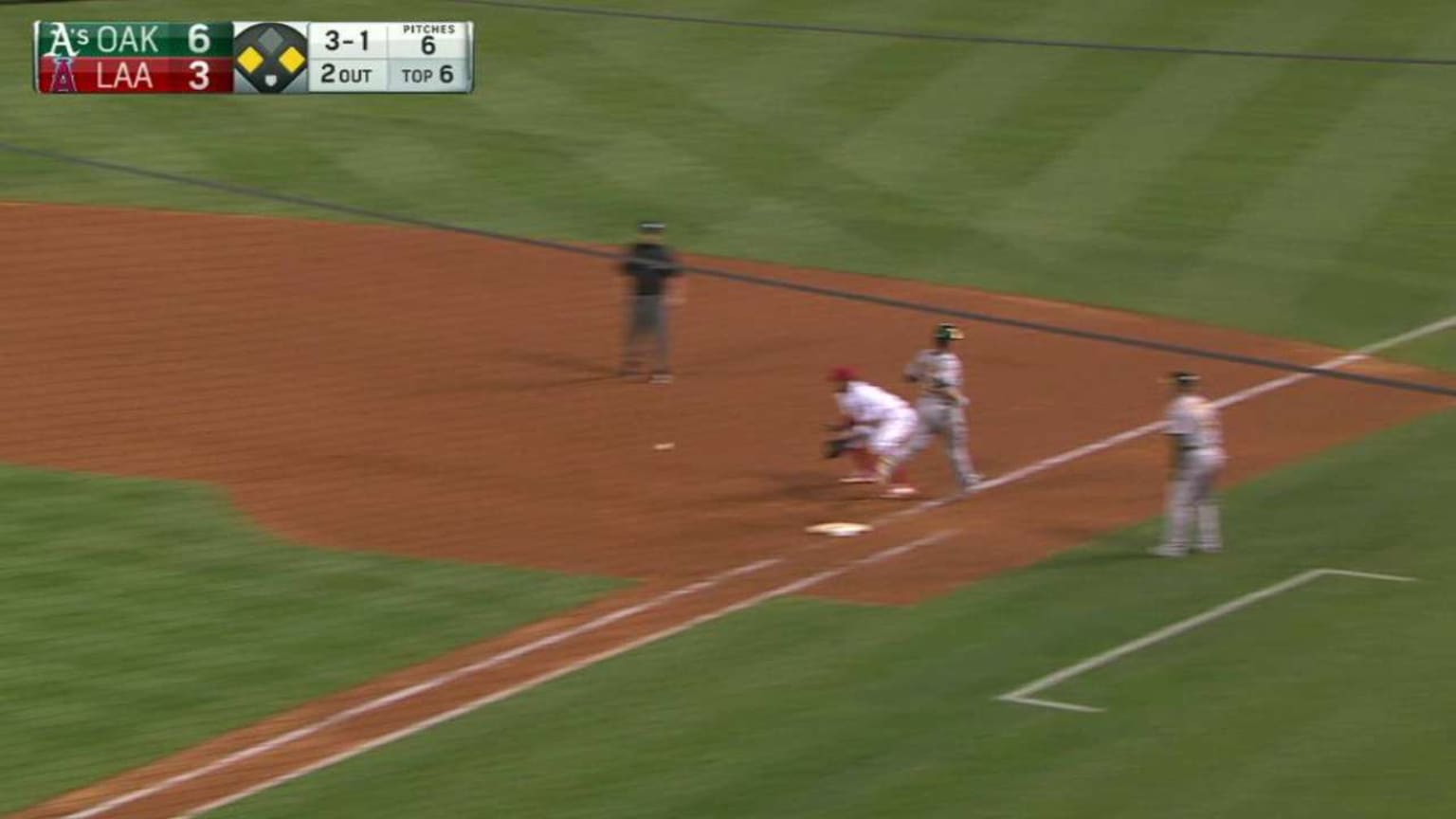 Valencia's single scores Crisp | 06/25/2016 | MLB.com