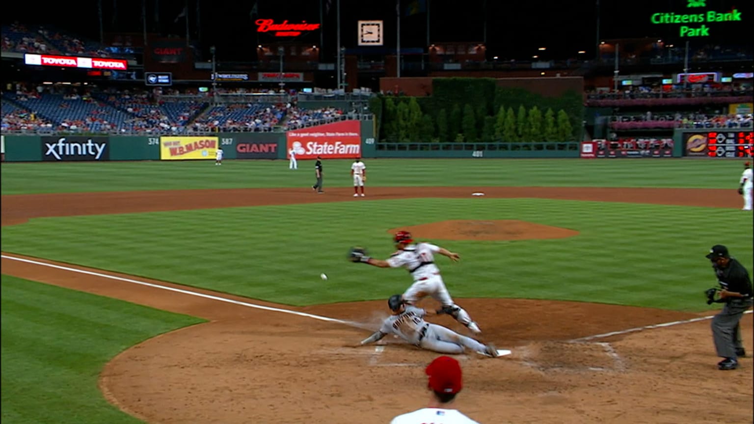 Josh VanMeter hits a sac fly to center field | 08/27/2021 ...