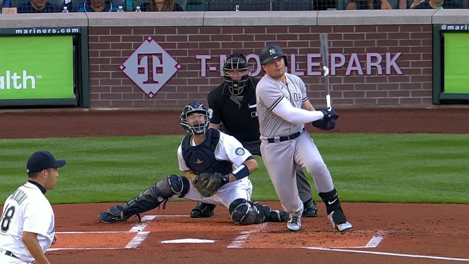 Luke Voit hammers an RBI single to left field | 07/07/2021 | New York ...