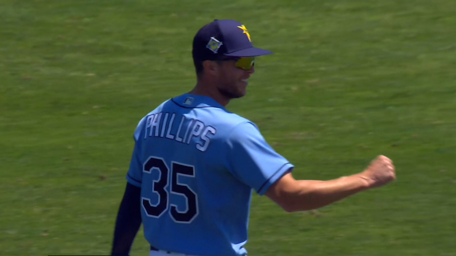 Brett Phillips throws out Heredia from right field | 03/27/2022 | Tampa ...