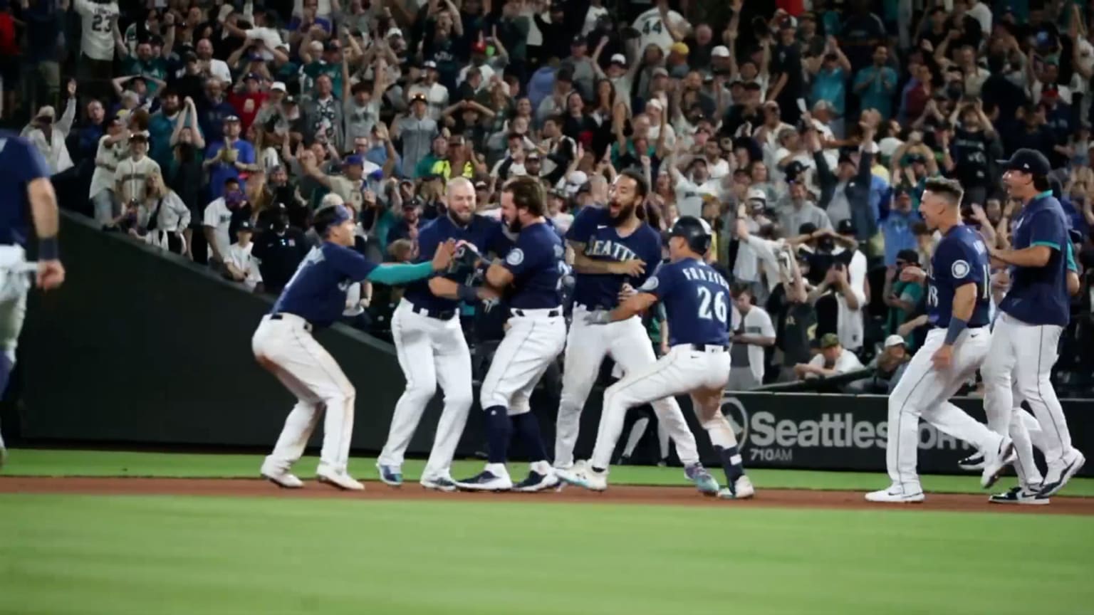 Luis Torrens' walk-off single | Creator Cuts | 08/09/2022 | MLB.com