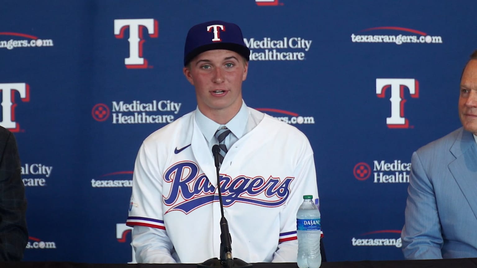Rangers introduce 4th-round Draft pick Brock Porter | 08/05/2022 | MLB.com