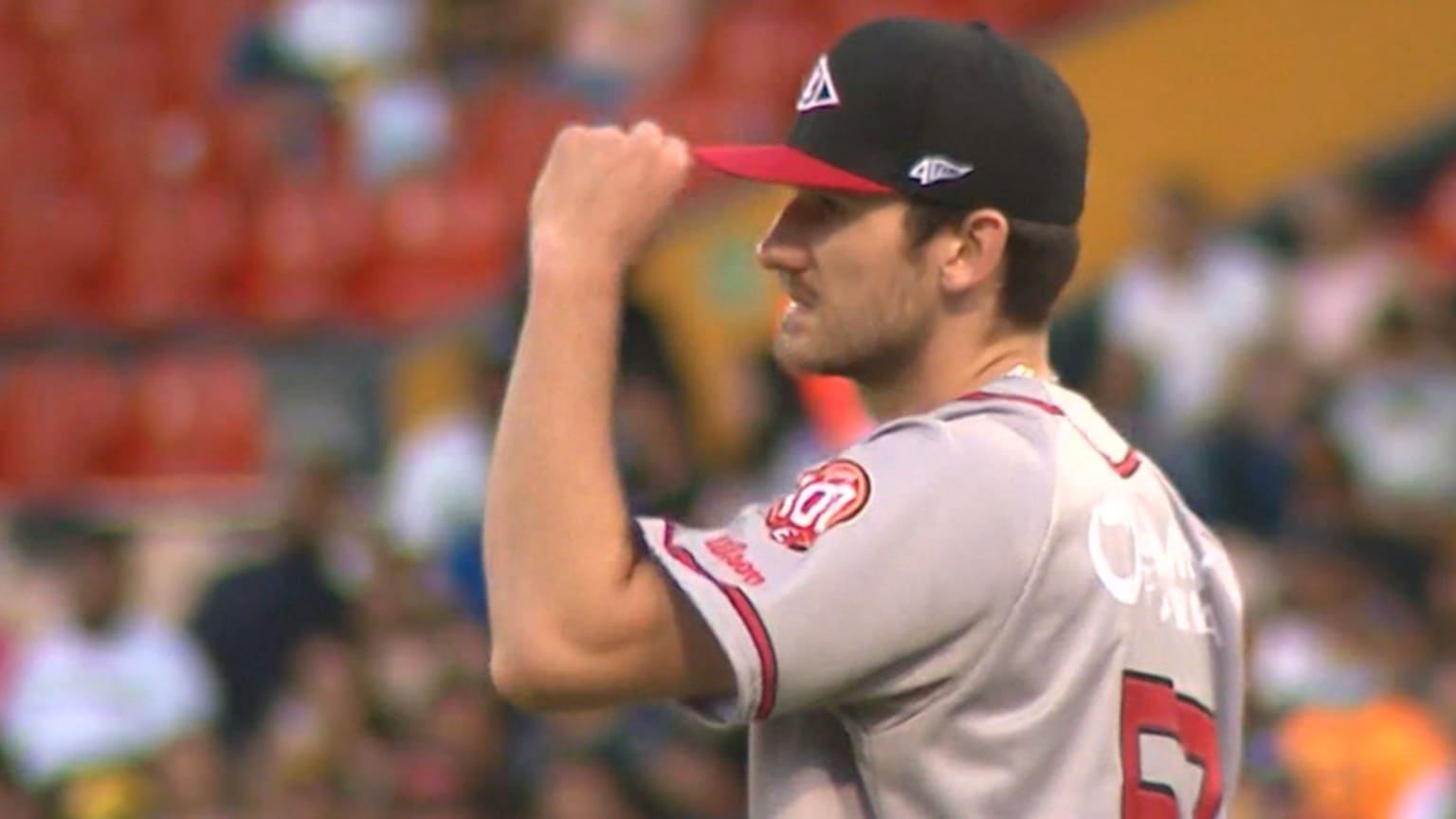 Ethan Small poncha a 5 en 5 entradas ante las Águilas | 21/11/2021 ...