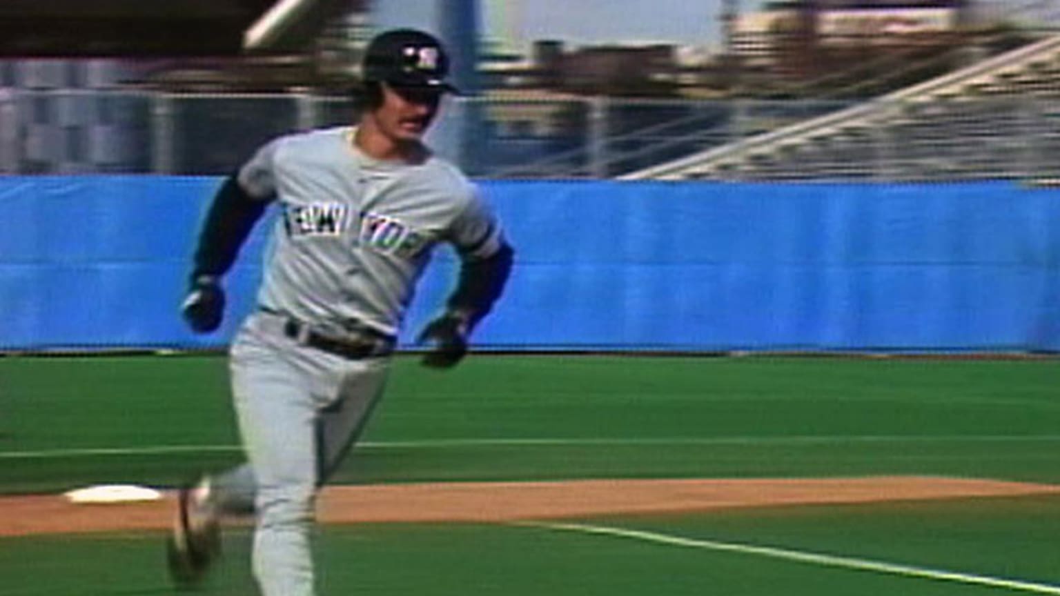 NYY@TOR: Mattingly finishes season on a high note | 10/06/1985 | New ...