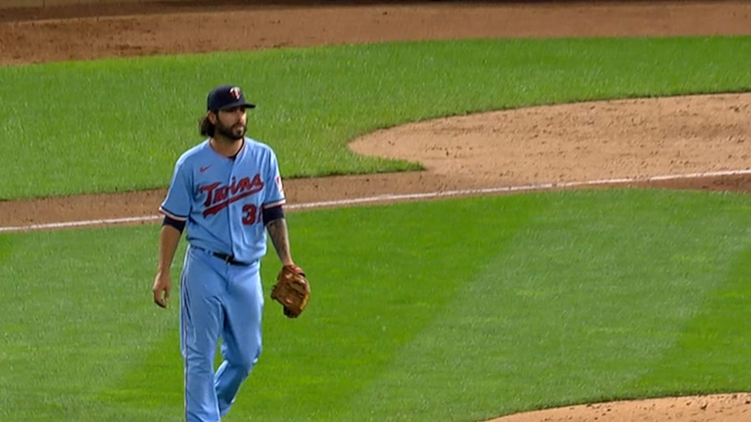Ralph Garza Jr. fans Ji-Man Choi in his Twins debut | 08/14/2021 ...