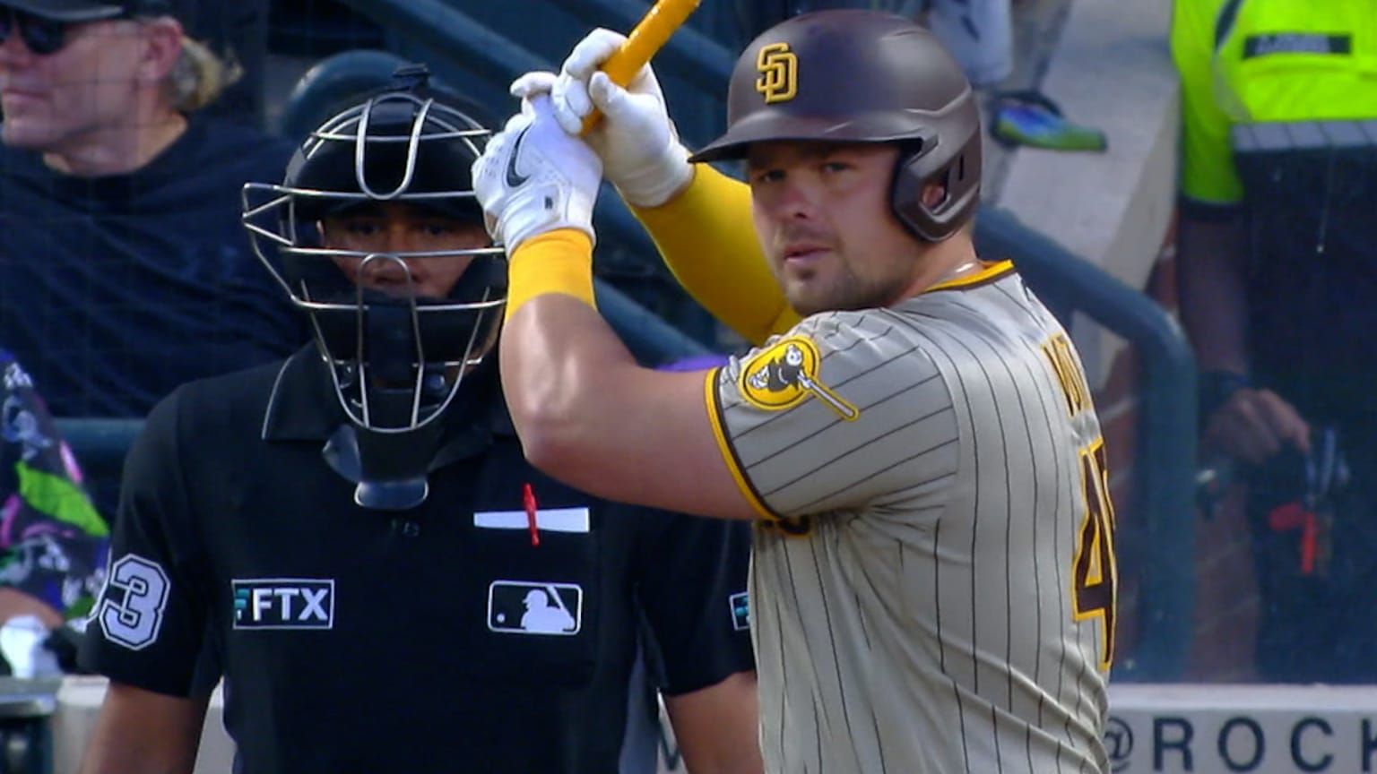 Luke Voit smacks an RBI double to left field | 06/17/2022 | San Diego ...