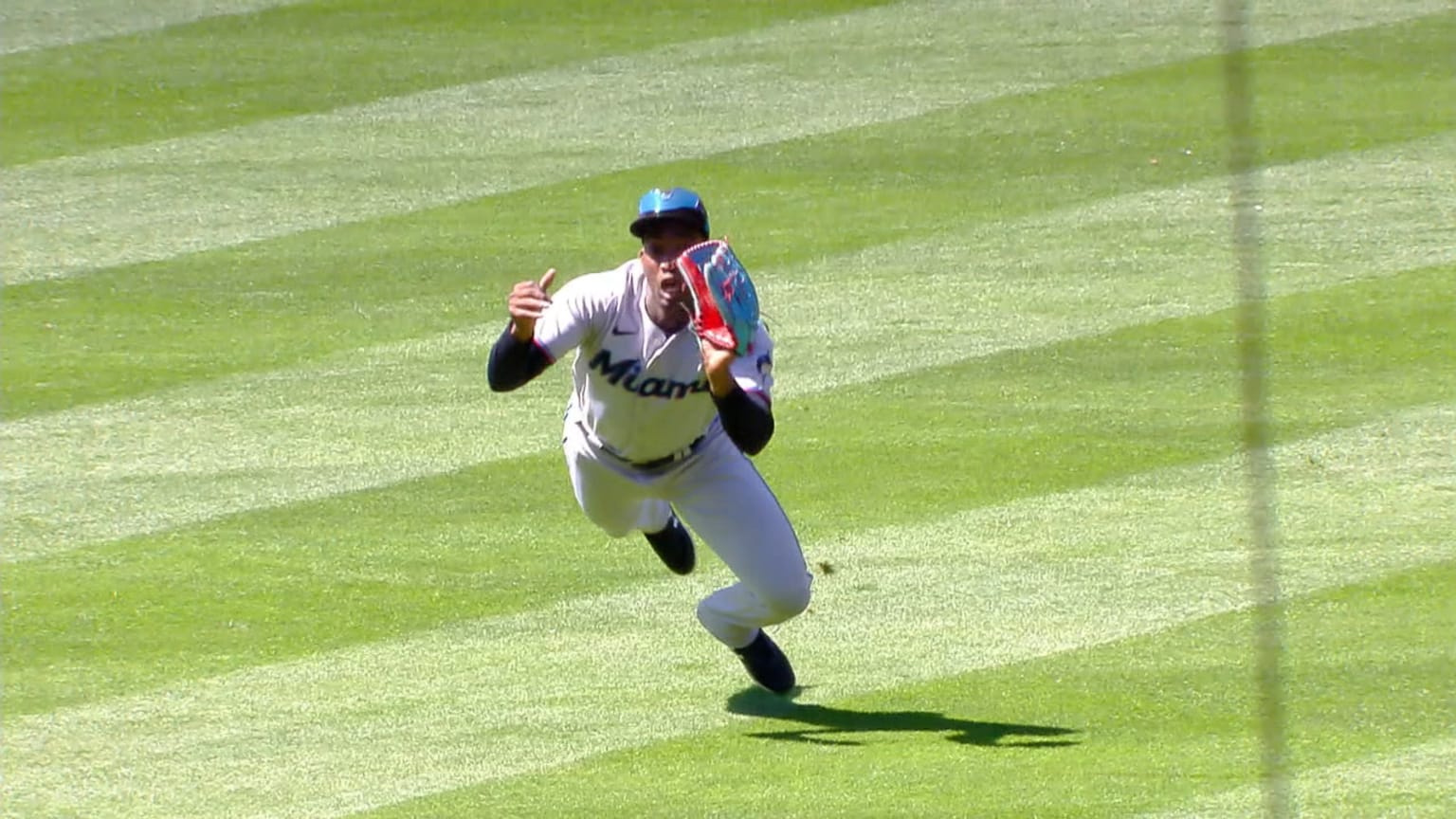 Jesús Sánchez's makes a diving catch in center field | 05/30/2022 ...