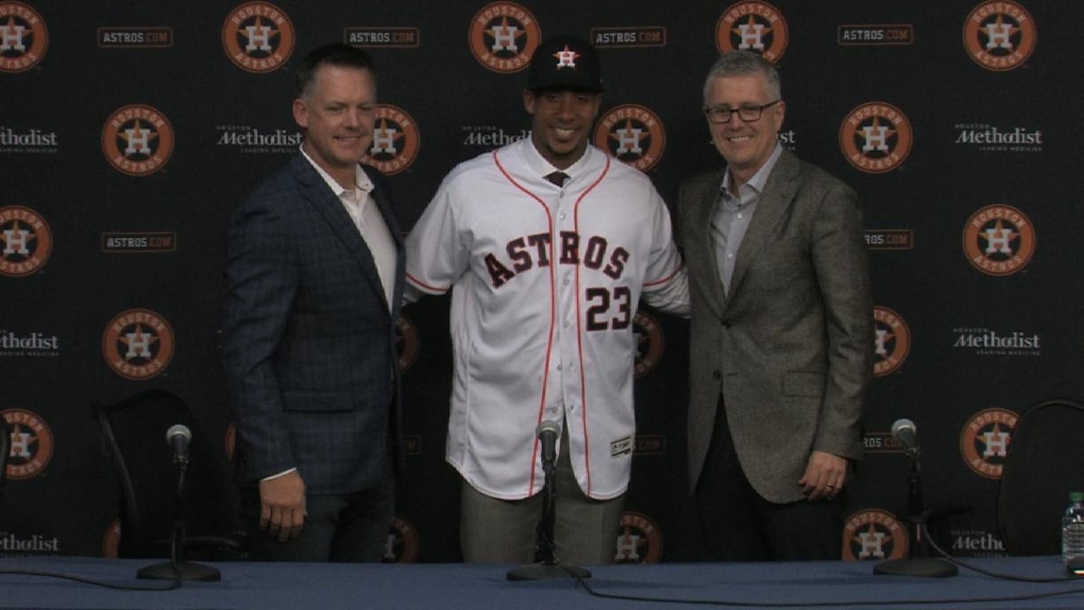 Astros introduce newest outfielder Michael Brantley | 12/19/2018 ...