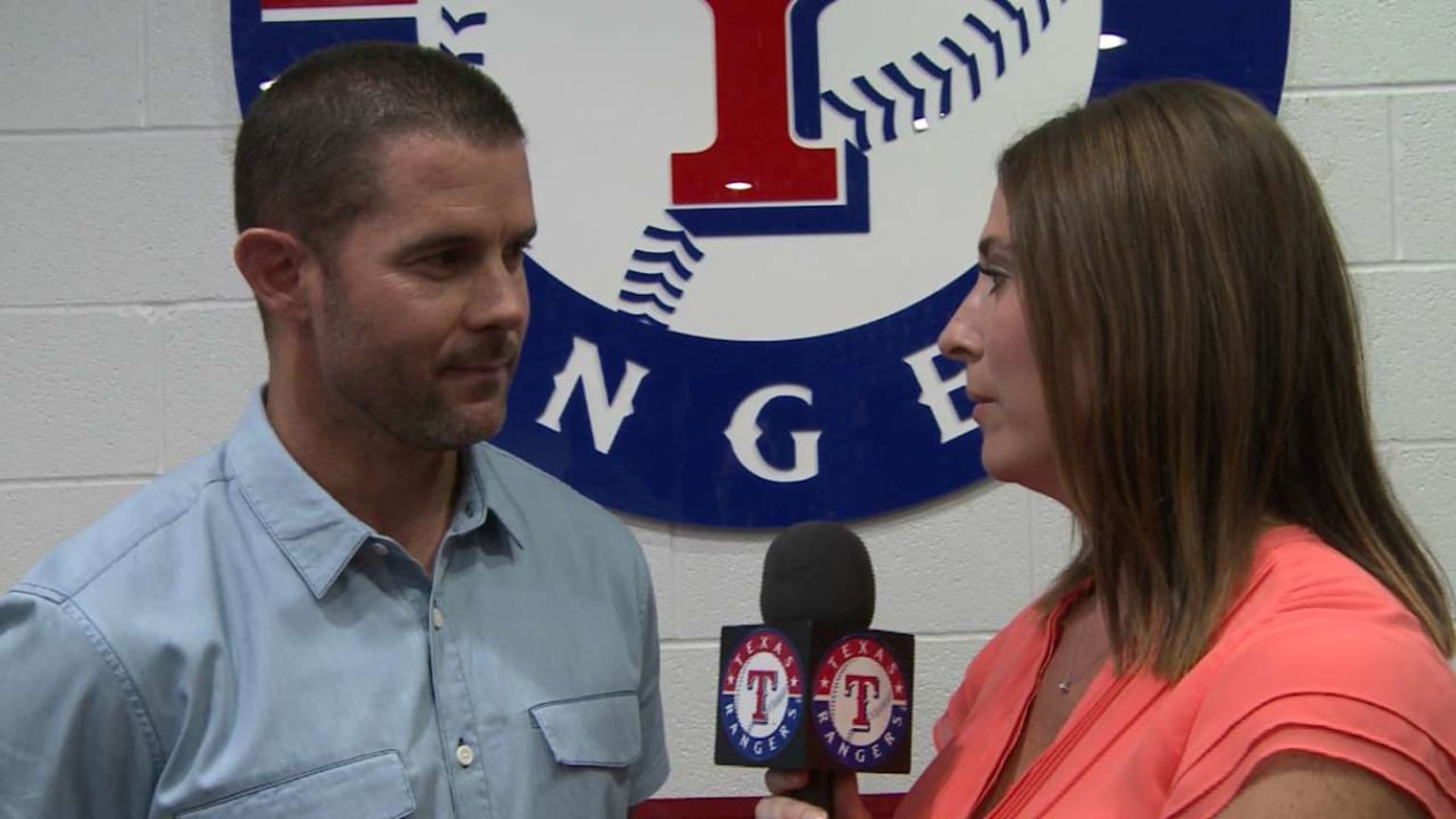 Young joins Emily to discuss Rangers HOF induction | 06/04/2016 | MLB.com
