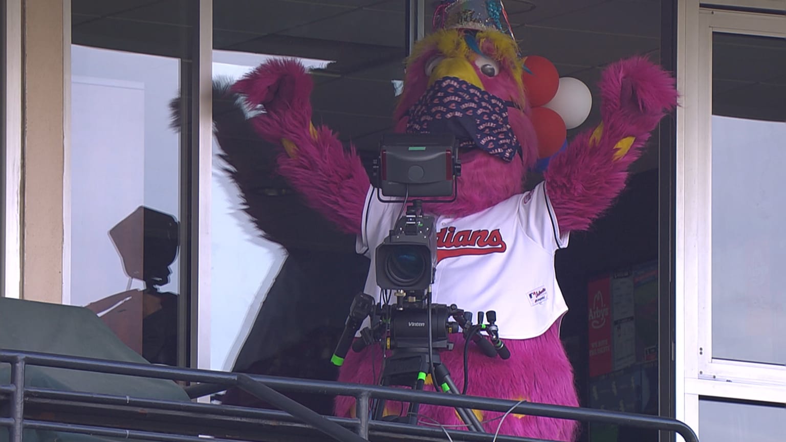 Cleveland mascot Slider celebrates his 30th birthday | 07/29/2020 ...