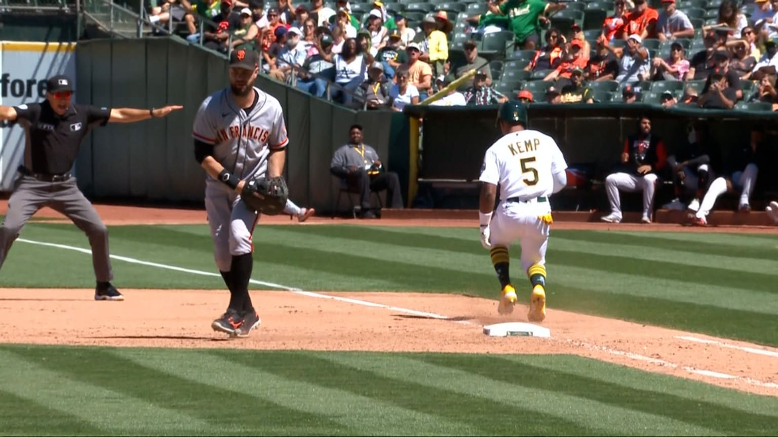 Tony Kemp trae a Vimael Machín en jugada de selección | 07/08/2022 ...