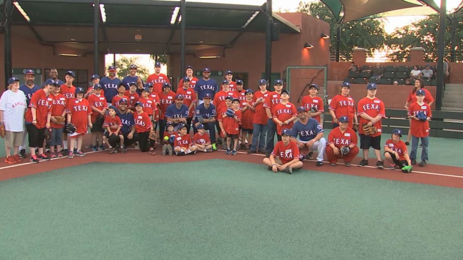42 youngsters participate in Rangers fantasy camp | 03/16/2016 | MLB.com