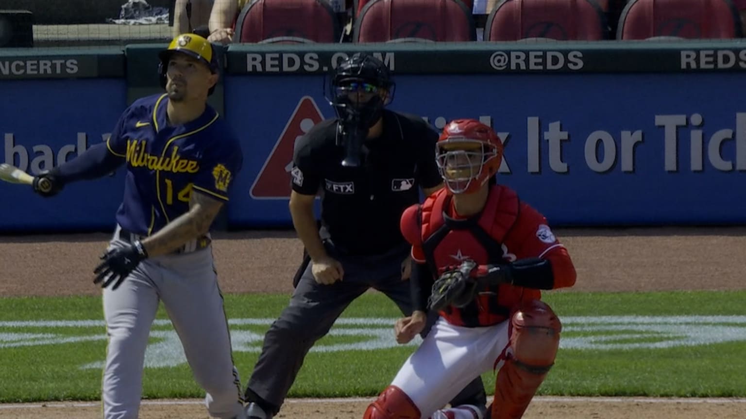 Jace Peterson lifts a solo home run to right field | 05/11/2022 | MLB.com