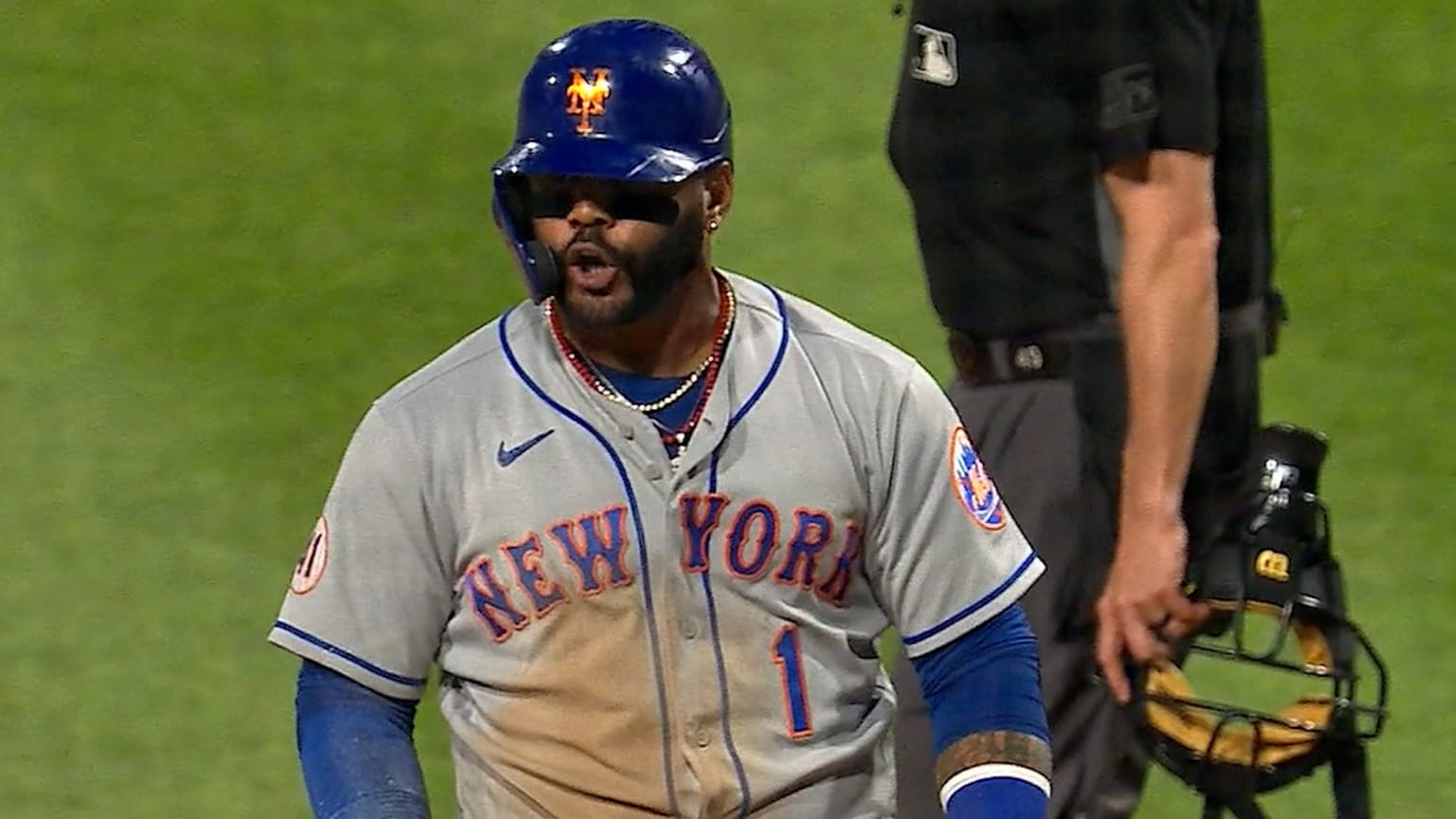 Jonathan Villar ties game with heads up baserunning | 05/02/2021 | New ...