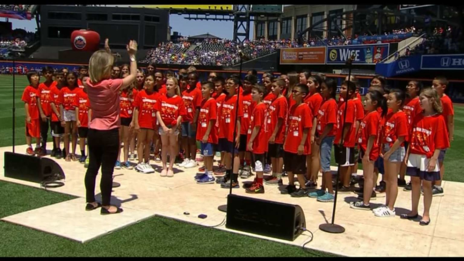 Group Sales National Anthem | 11/04/2016 | New York Mets
