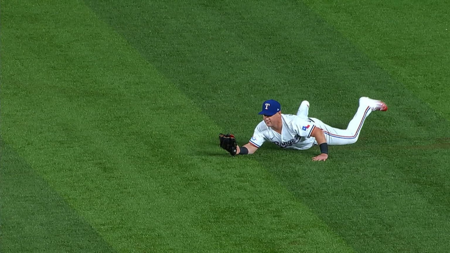 Kole Calhoun lays out, robs Shohei Ohtani in the 4th | 04/14/2022 ...