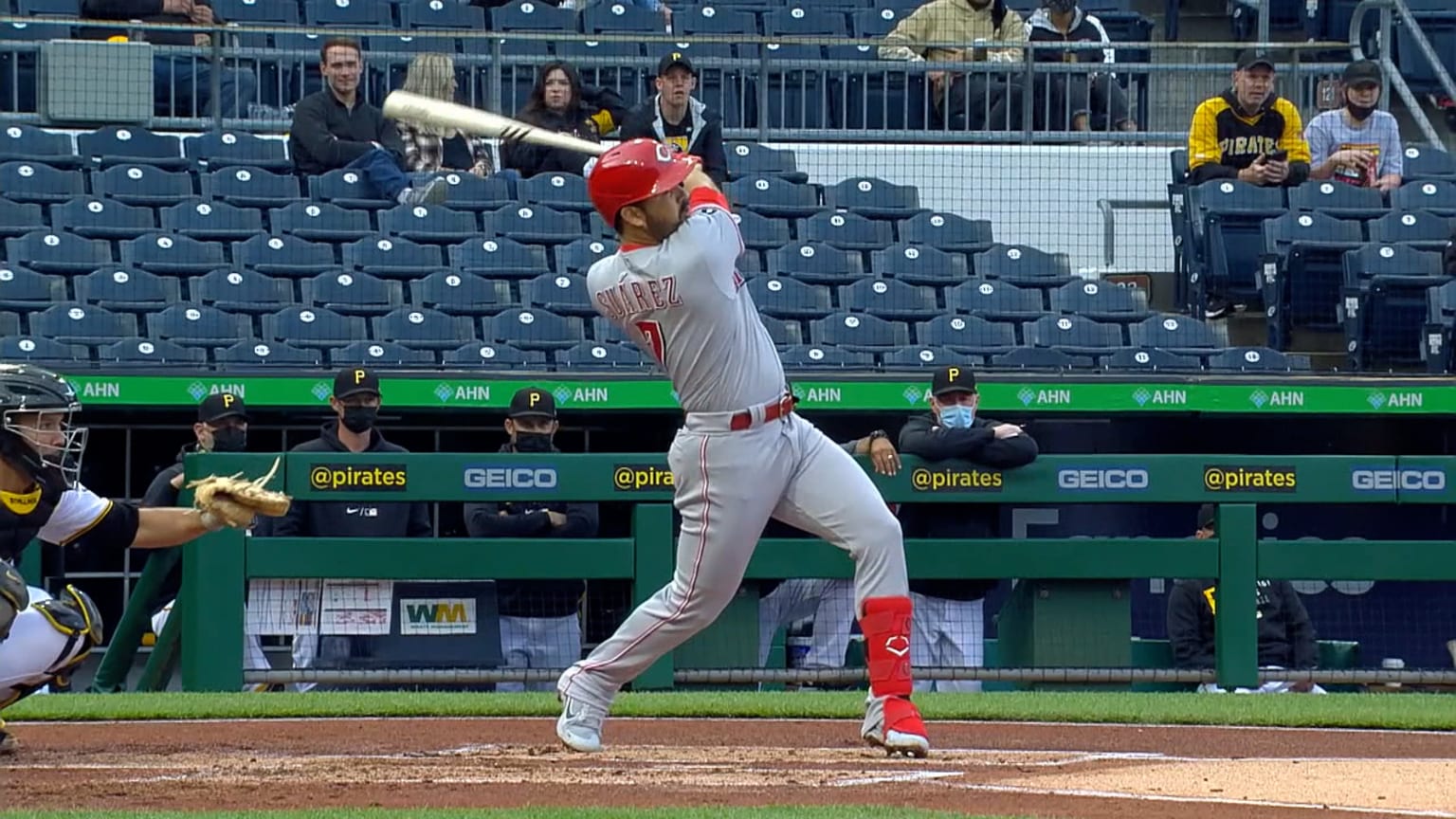 Eugenio Suárez hits an opposite-field solo home run | 05/10/2021 ...