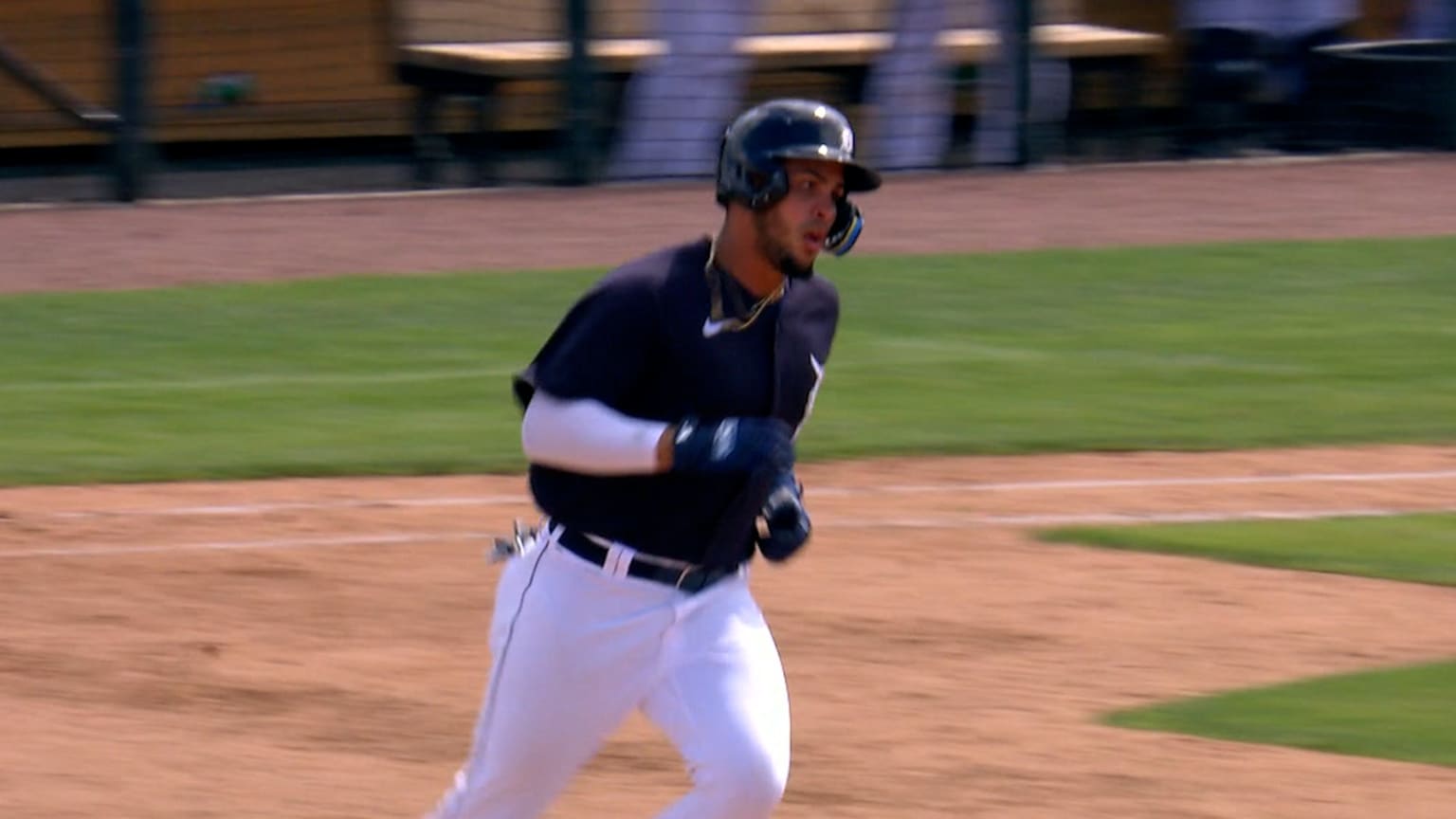 Roberto Campos launches a two-run home run to right | 04/04/2022 | MLB.com