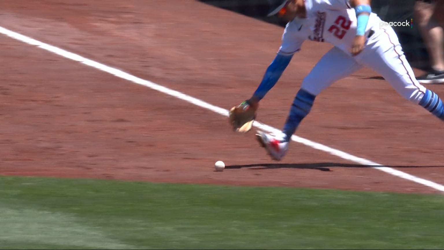 Phillies score on a throwing error by Keibert Ruiz | 06/19/2022 ...