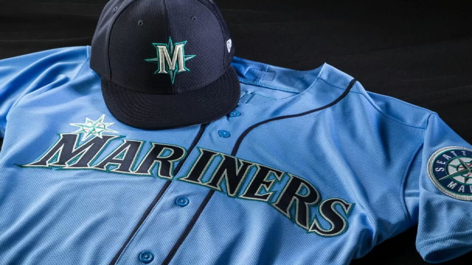 Mariners show off new Spring Training uni, hat | 01/24/2019 | Seattle ...