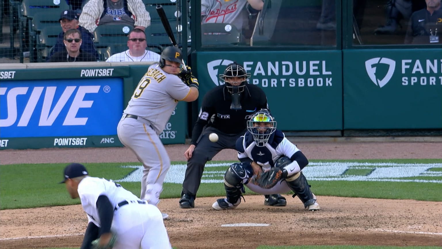 Daniel Vogelbach hammers two-run homer in the 9th | 05/04/2022 | MLB.com