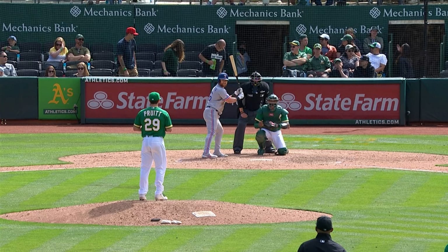 Austin Pruitt pitches three solid innings in debut | 05/28/2022 | Athletics