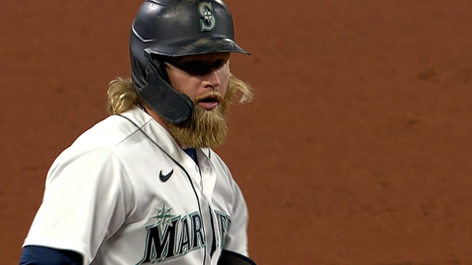 Jake Fraley drills a two-run double to right field | 09/28/2021 ...