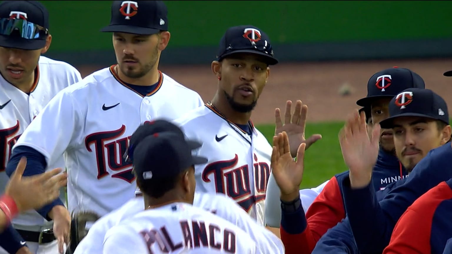 Caleb Thielbar K's for the final out of the game | 04/23/2022 ...