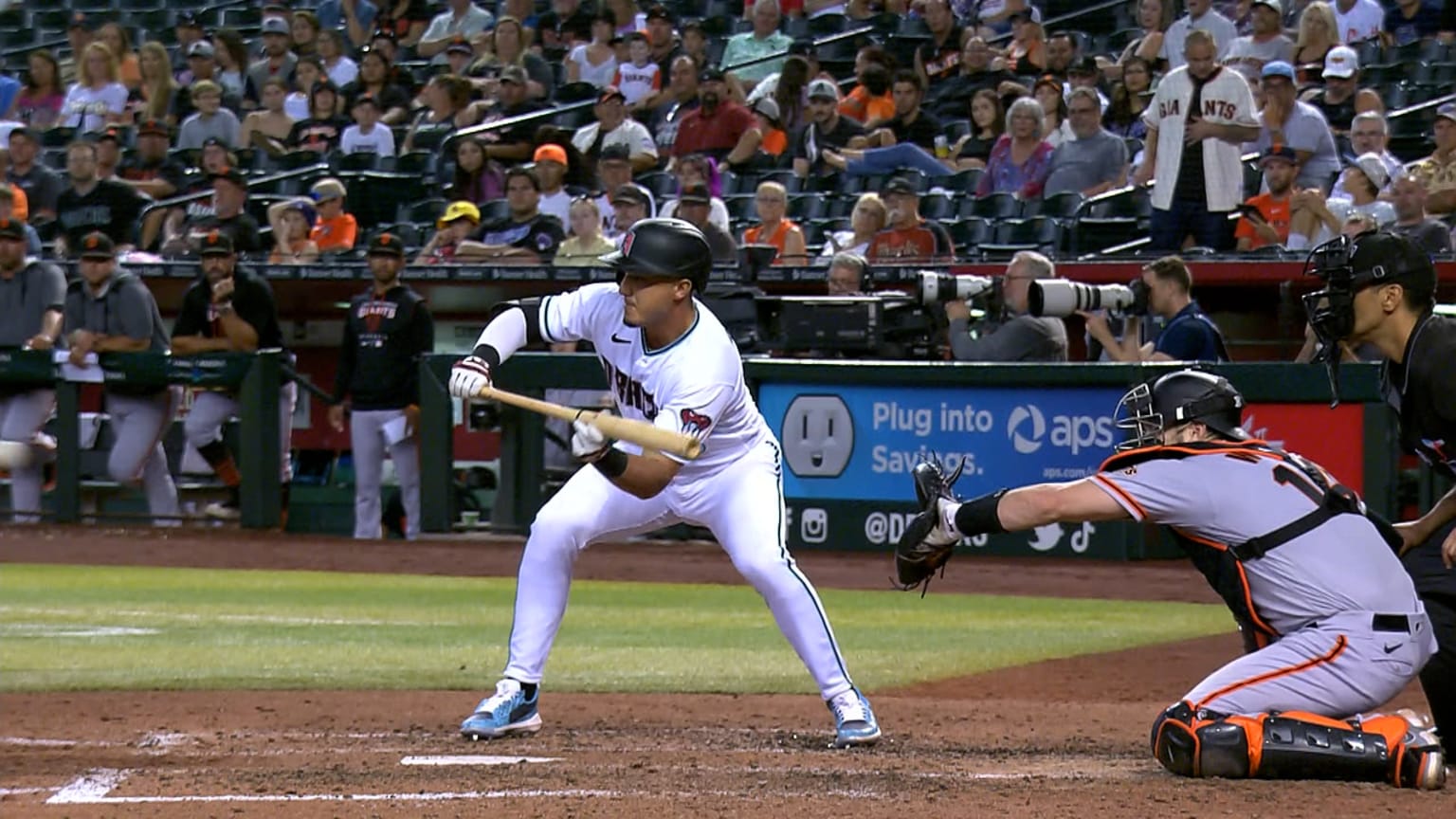 Josh Rojas lays down a bunt to beat the shift | 07/05/2022 | Arizona ...