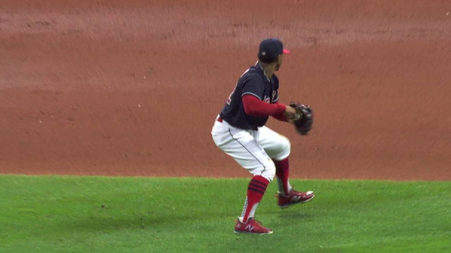 BOS@CLE: Lindor makes a great diving stop | 09/22/2018 | Cleveland ...