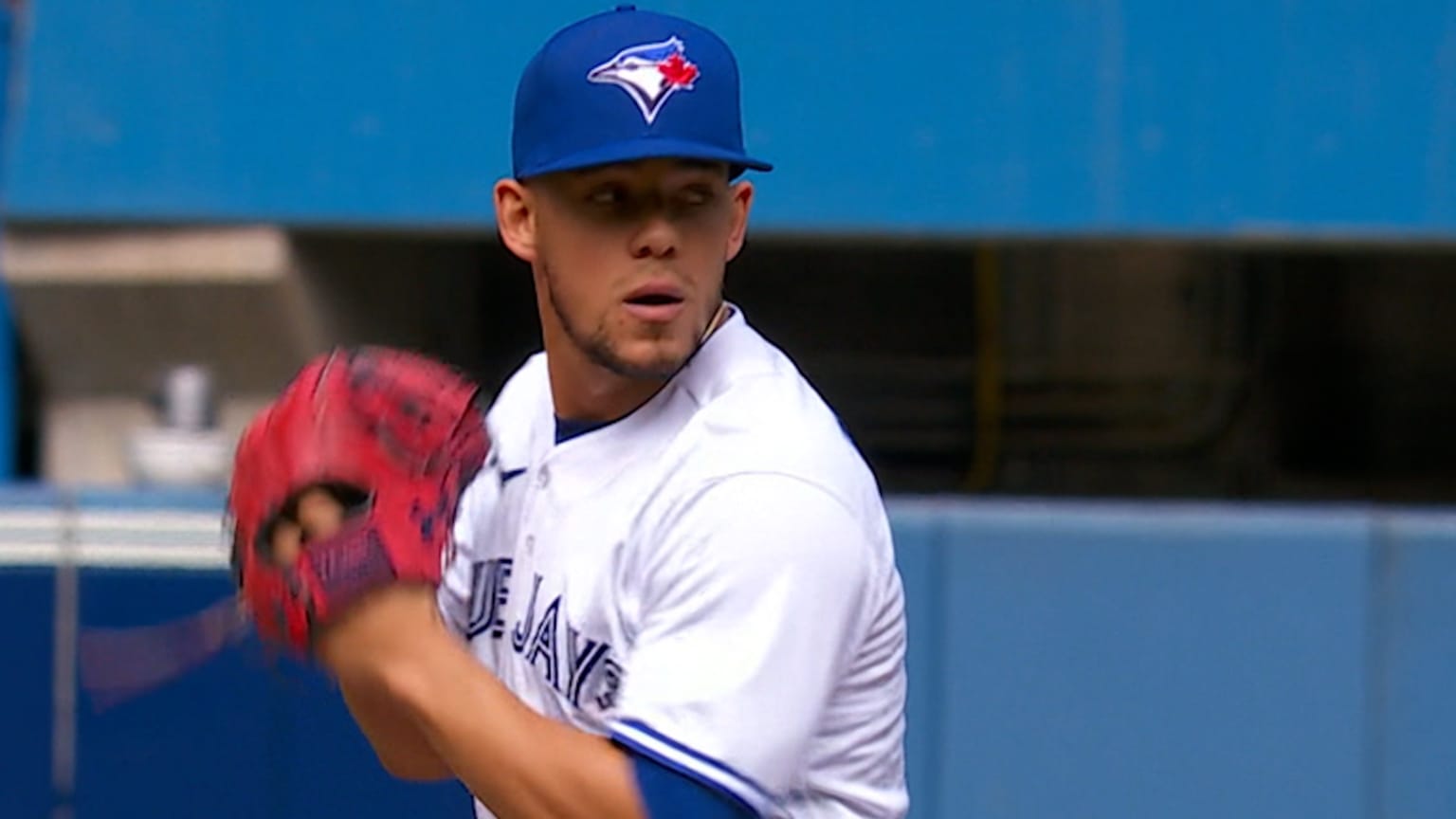 José Berríos strikes out seven across 6 2/3 innings | 09/04/2021 ...