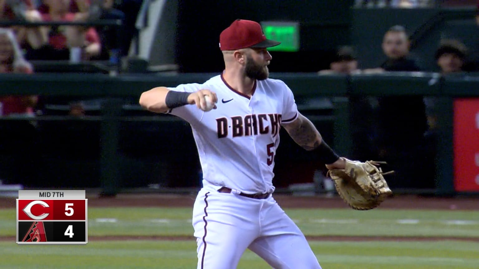 Christian Walker starts an impressive double play | 06/13/2022 ...