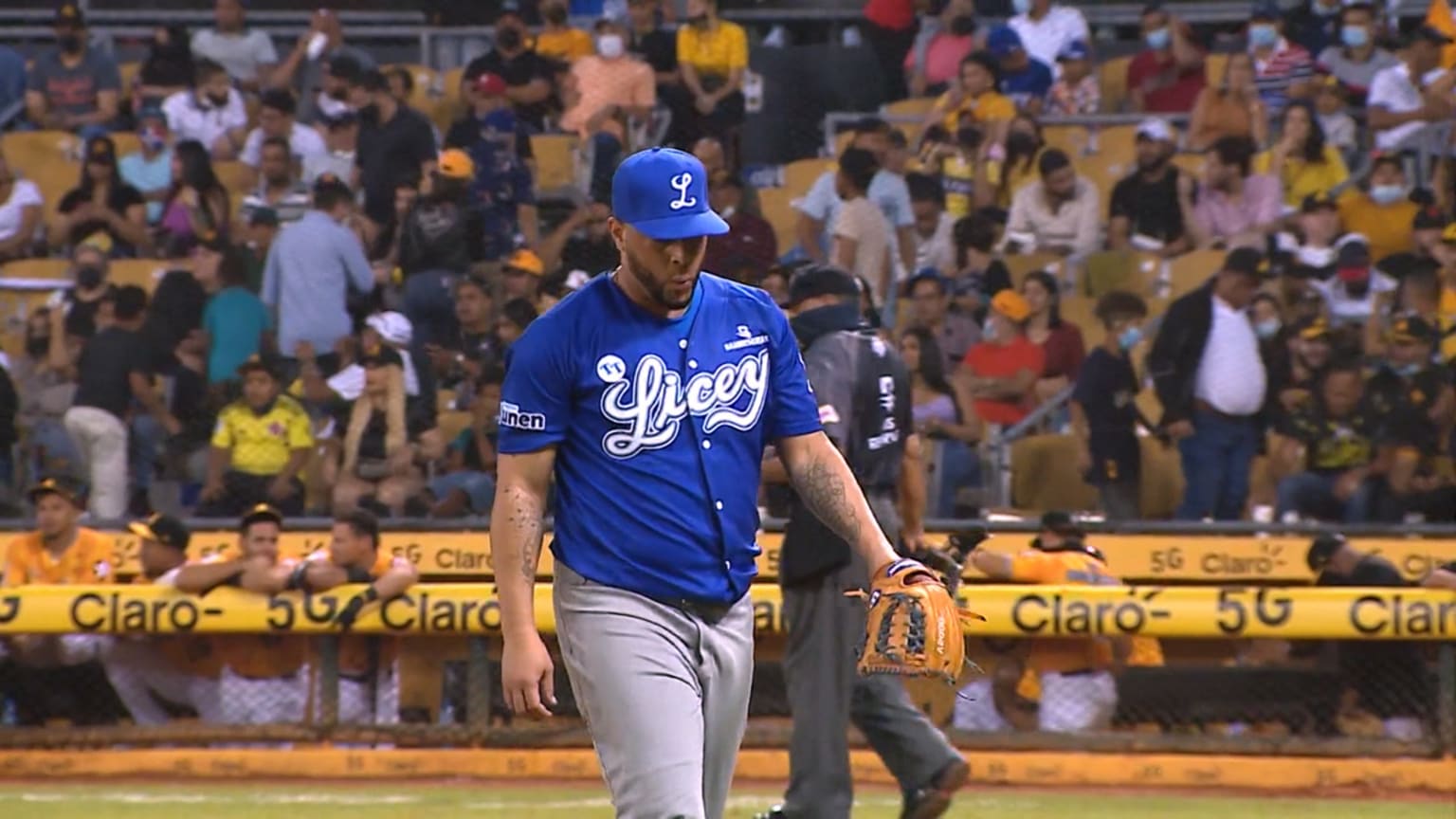 Rhiner Cruz poncha a Danry Vásquez en la 8va entrada | 10/01/2022 ...