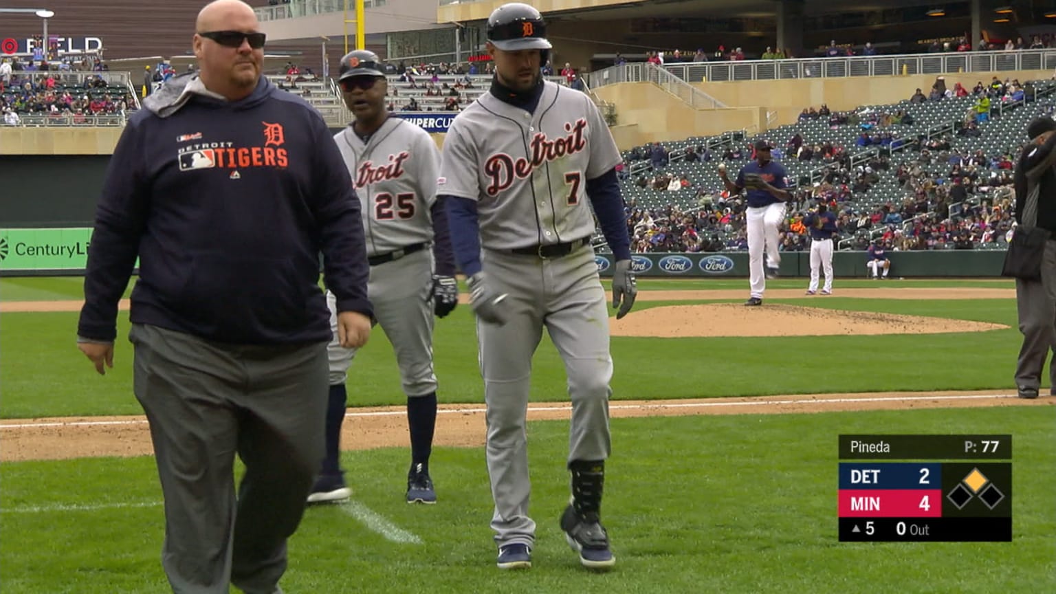 DET@MIN: Mercer doubles, leaves game with leg injury | 04/13/2019 ...