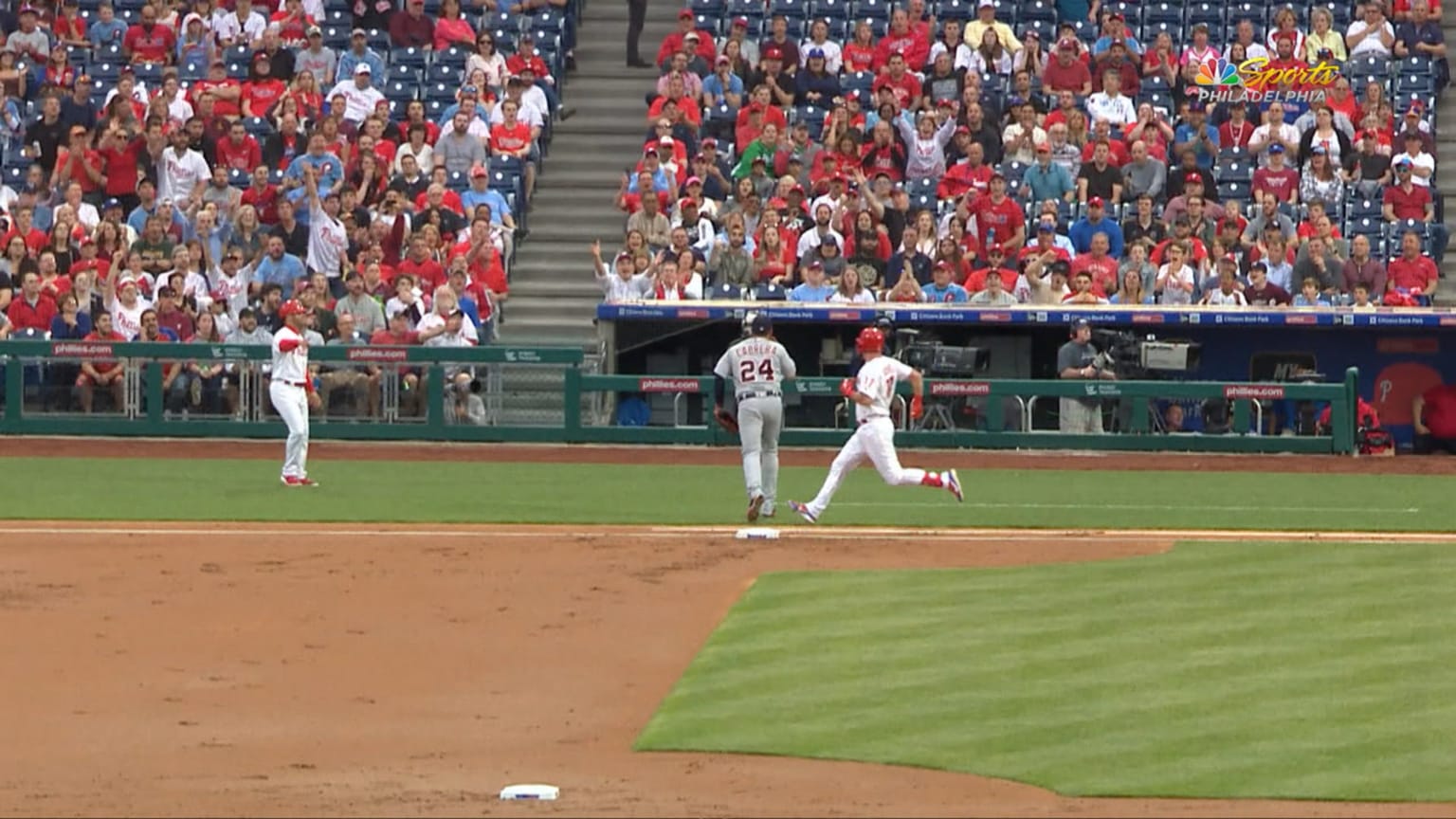 DET@PHI: Hoskins opens scoring with an infield single | 04/30/2019 ...